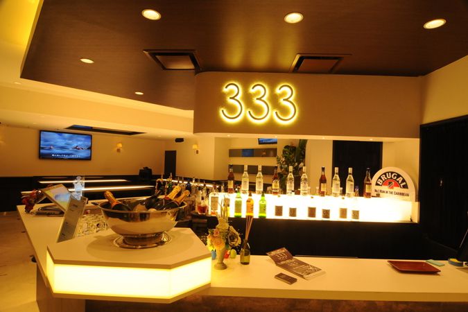 写真ギャラリー｜【閉店】STANDING BAR 333(トリプルスリー) ｜銀座・有楽町の結婚式二次会・貸切パーティ会場の予約は宴索